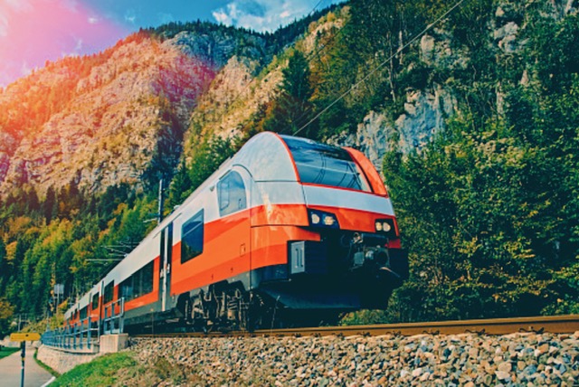 Treni turistici italiani, in vendita i biglietti Roma-Cortina - News In ...