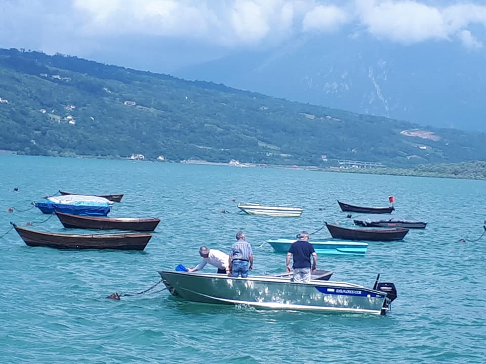 Nuova barca al lago, migliorerà l’attività del bacino di pesca - News ...